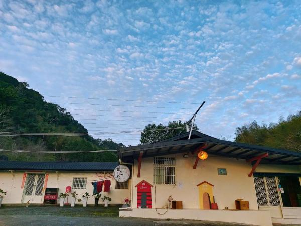 赤科山櫻之谷咖啡民宿 - 玉里鎮