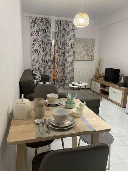 Vpg Central Luxury Apartment - Птолемаида