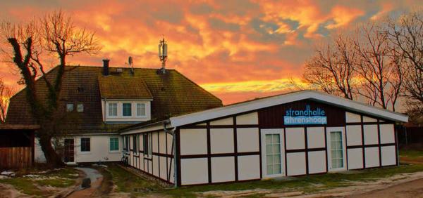 Gästehaus & Strandhalle - Ahrenshoop