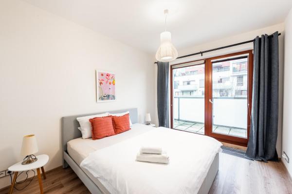 River Diamond Residence Apartment In Karlin With Garage And Balcony - Praha