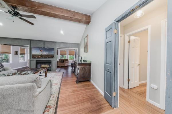 Salted Rim: 4 Bedrooms With A Hot Tub And Game Room - Ruidoso Downs, NM