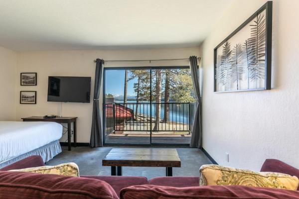 Striking Studio W/lake View #244 At Donner Lake Village - Truckee, CA