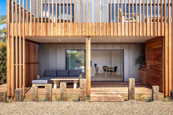 Onetangi Beach Stays Studio 1 - Coast & Country - Beachlands
