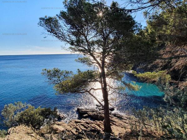Grand Studio Mezzanine Avec Vue Mer, Parking Et Climatisation à Deux Pas De La Calanque De La Cron - La Croix-Valmer