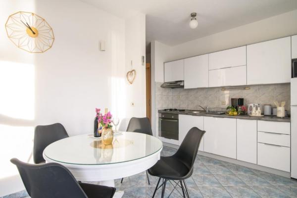 Apartment In Okrug Gornji With Sea View, Terrace, Air Conditioning, Wifi 5049-3 - Arbanija