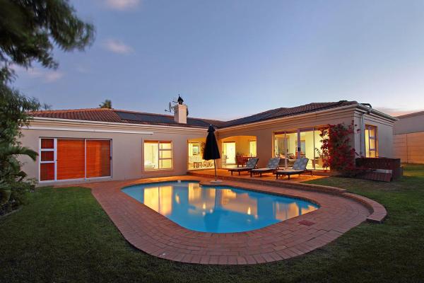Durham Close 31 By Host Agents - Parklands