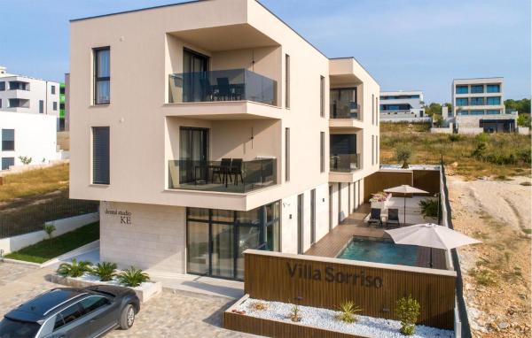 Cozy Apartment In Sveti Filip I Jakov - Biograd na Moru