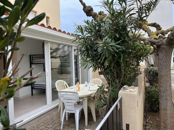 Appartement T2 Cabine Avec Grande Terrasse, Proche Plage, Parking Et éQuipements Complets - Fr-1-387-165 - Marseillan