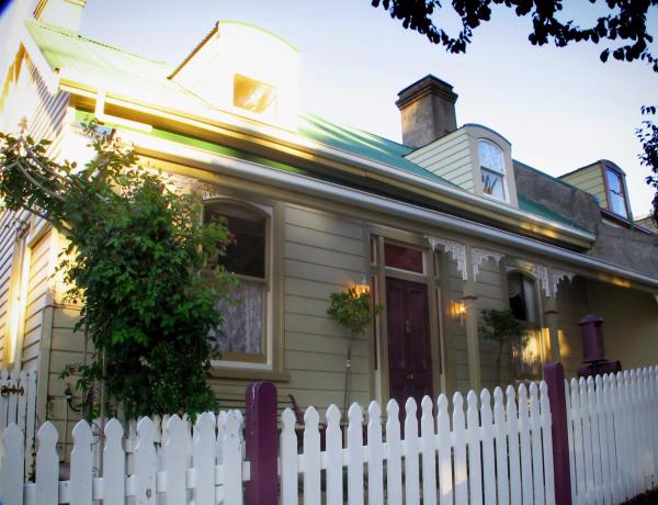Ellie's Place On City Park - Launceston