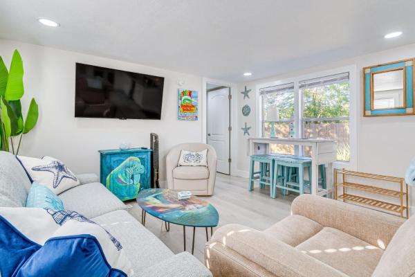 Gulf Breeze Home With Deck Walk To Public Boat Ramp - Pensacola Beach, FL