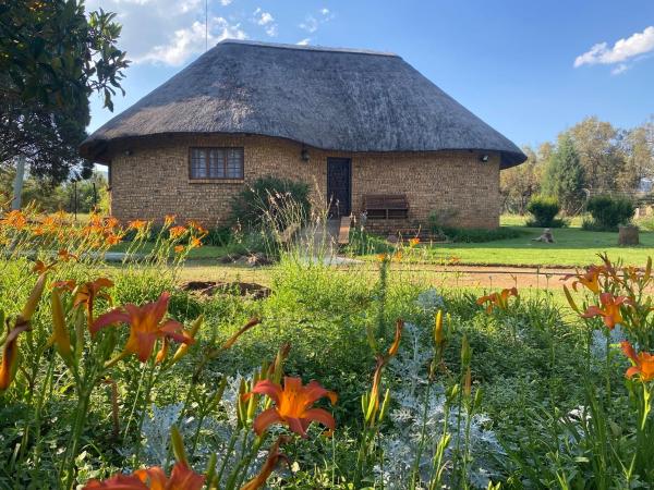 Soetgeluk Farm Cottage - Mooinooi