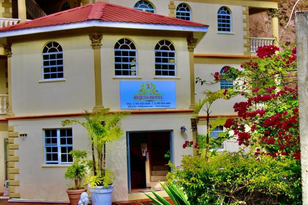 Rejens Hotel - Dominica