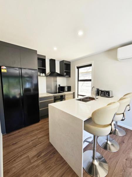 New And Fabulous, City Fringe Bliss! - Wellington