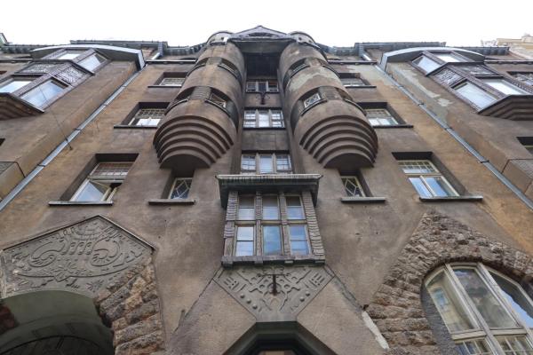 Spacious 3 Room Apartment In Art Nouveau District - Latvia