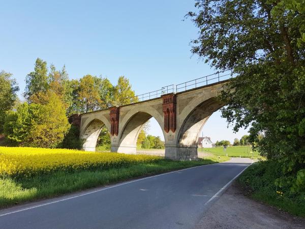 Ferienwohnung Am Viaduktweg Familie Roman - Meerane