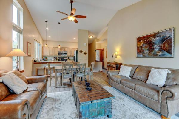 New Luxury Pond Villa 558 I Hot Tub I Views I Best Price I Free Adventures Daily - Colorado