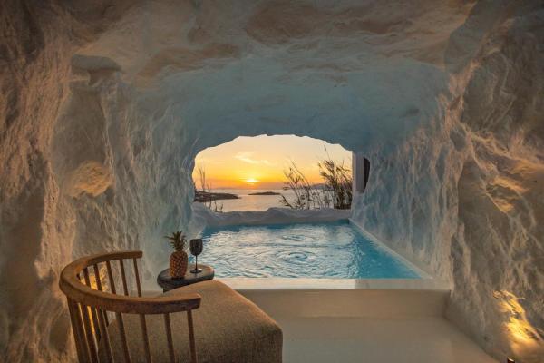 Mykonos Town Black Villa With Cave Heated Pool - Mykonos