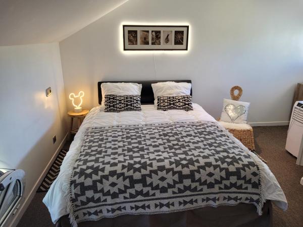 Carnetin Le Parc, Gite Et B&b - Pontault-Combault