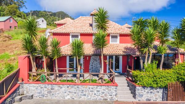 São Jorge Cottage - By Wehost - Madeira