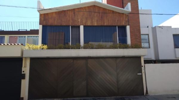 Habitación Amplia En Casa Grande Y Sola En Coapa, Junto Al Club America, Cerca De Miramontes, Tlalpan, Periférico - Mexico City