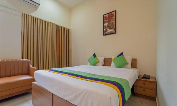 Itsy Hotels Avani Stays, Vyttila, Kochi - Kochi