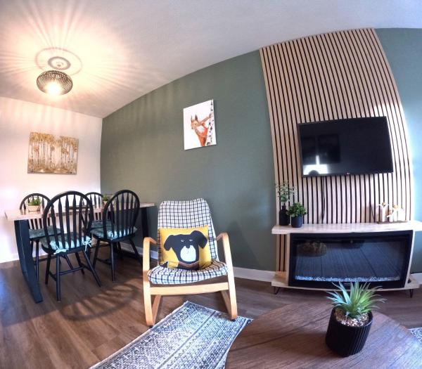 Orange Squirrel Lodge - Carrbridge