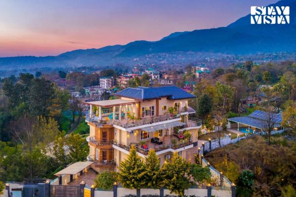 Stayvista At Address By The Khul - 2br Villa In Dharamshala With Scenic View - Punjab