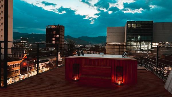 Provenza Luxury Apartments Terraza - Medellín