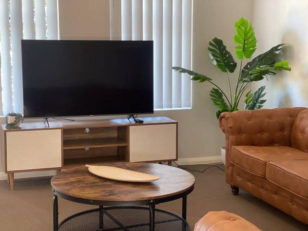 Serene Wagga Townhouse Getaway - Wagga Wagga