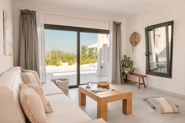 Nirvana - Unalome Villas - Asos