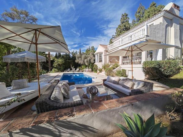 Villa Perla Close To Beach With A Private Pool - Calahonda