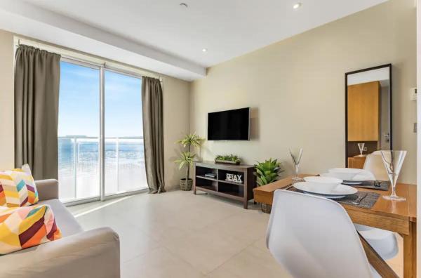 West One Studio Apartments - La Línea de la Concepción