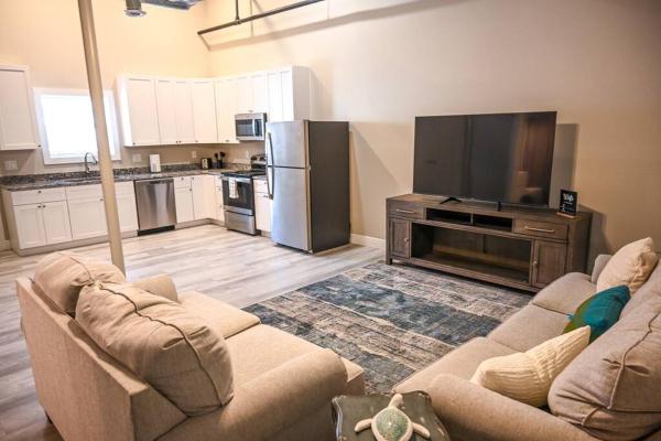 902 Howard Lofts - ビロクシ, MS
