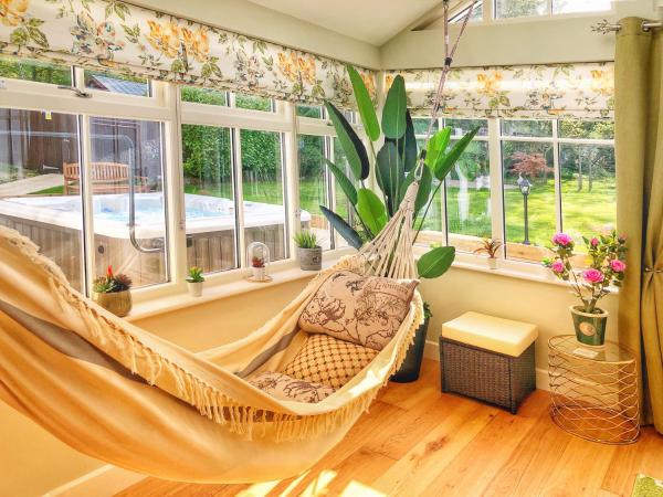 Daweswood Guest Suite - Luxury Retreat With Optional Hot Tub - Isle of Sheppey