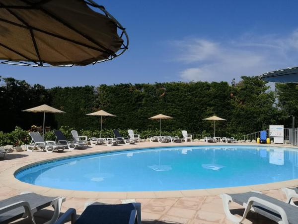 Camping Des Favards - Courthézon
