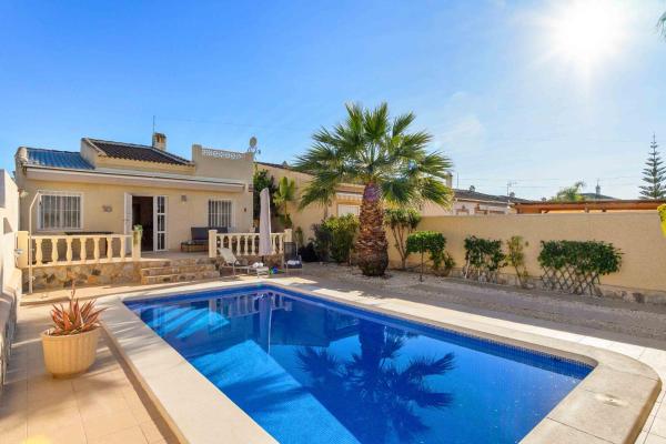 Beautiful And Cozy Villa With Private Pool In Urb, San Luis, El Chaparral, Torre - Almoradí