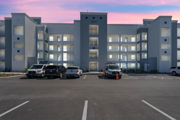 2 Bedroom 2 Bathroom Storey Lake 3191-102 Pc - Orlando