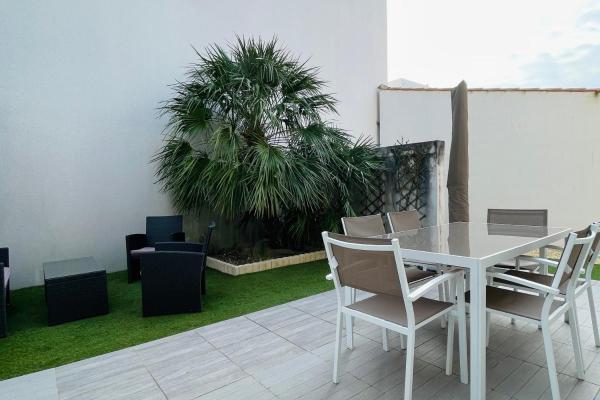 Cozy Cocoon Of Love With Terrace And Garden - La Rochelle