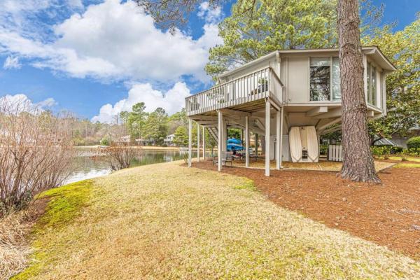 Pinehurst Lakefront Treehouse - Southern Pines