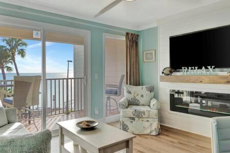 Oceans Pointe Nantucket Inspired Condo On The Bay - Tampa Airport (TPA)