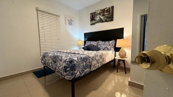 Private Rooms - South Miami, FL