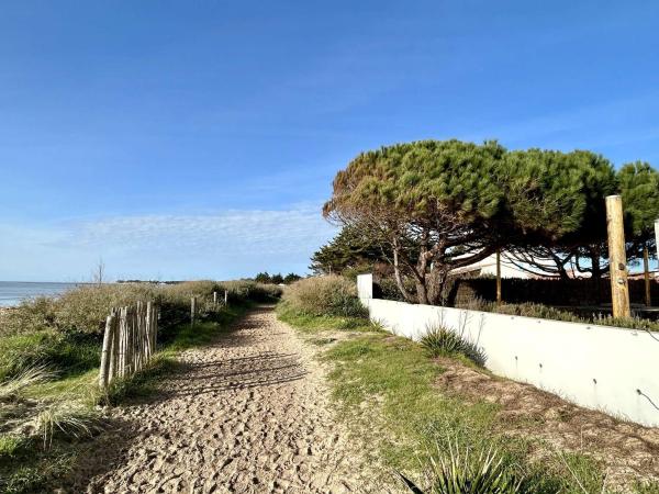 Maison Confortable Face à La Mer, 7 Couchages, Terrasse, Jardin, Wifi, Parking, Animaux Acceptés - Fr-1-224b-211 - La Guérinière
