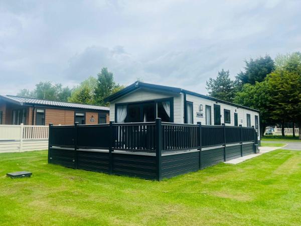 Country Cabin With Hot Tub - Pocklington