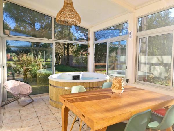 Le Cottage Bien-etre Jacuzzi Piscine Chauffée Privée Du Tarn Entre Toulouse Et Albi & Les Cottages Du Tarn - Lavaur