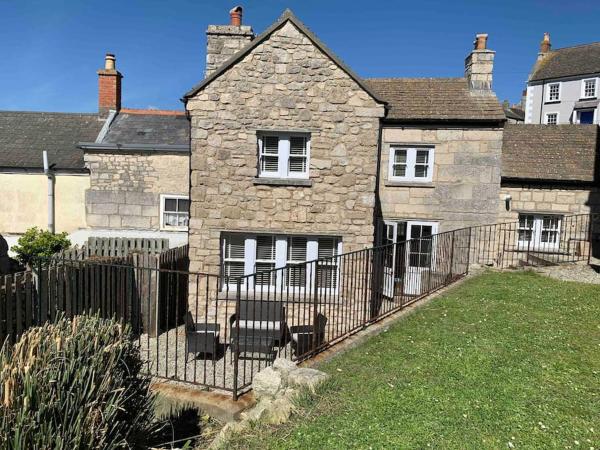 Cove Garden Grade Ii Cottage - Weston