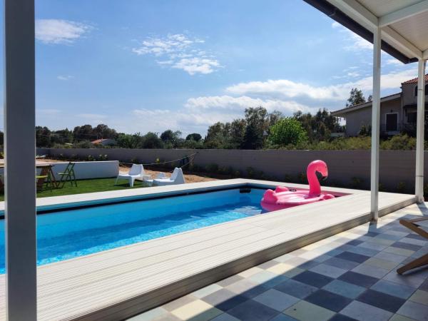 Feel Like Home Pool Villa - Eubea