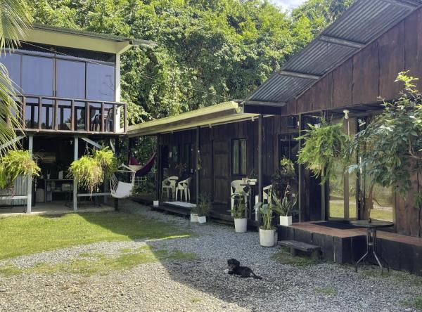 Casa Morpho Uvita Guesthouse - Costa Rica