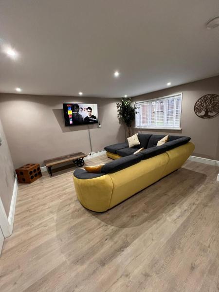 Premier Inn Comfort Mattresses - Sleeps 6 - Bury