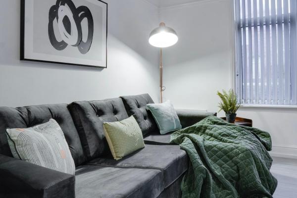 Stylish 2 Bedroom Flat - 15 Minutes To Liverpool City Centre - Guernsey