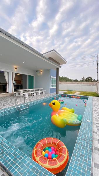 Grand Pool Villa Khonkaen เขื่อนอุบลรัตน์ -